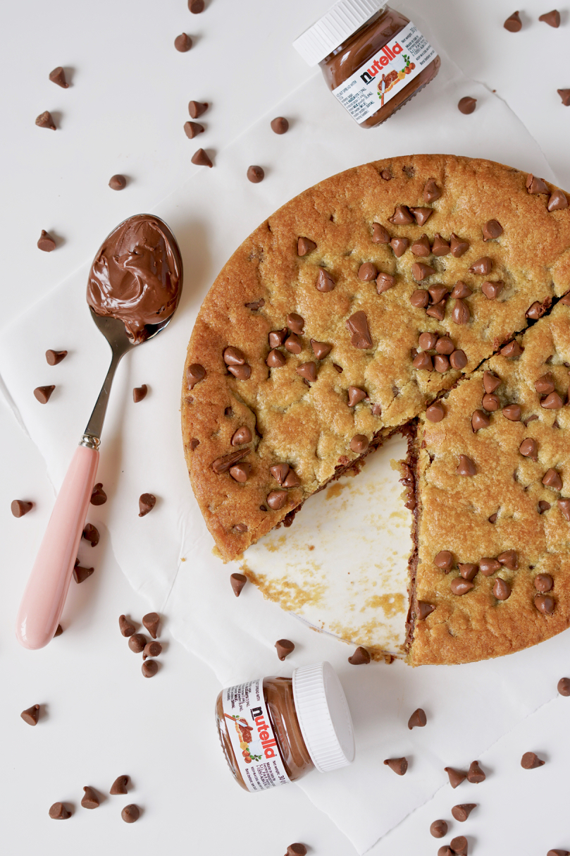 Cookie gigante recheado com nutella | Flamboesa